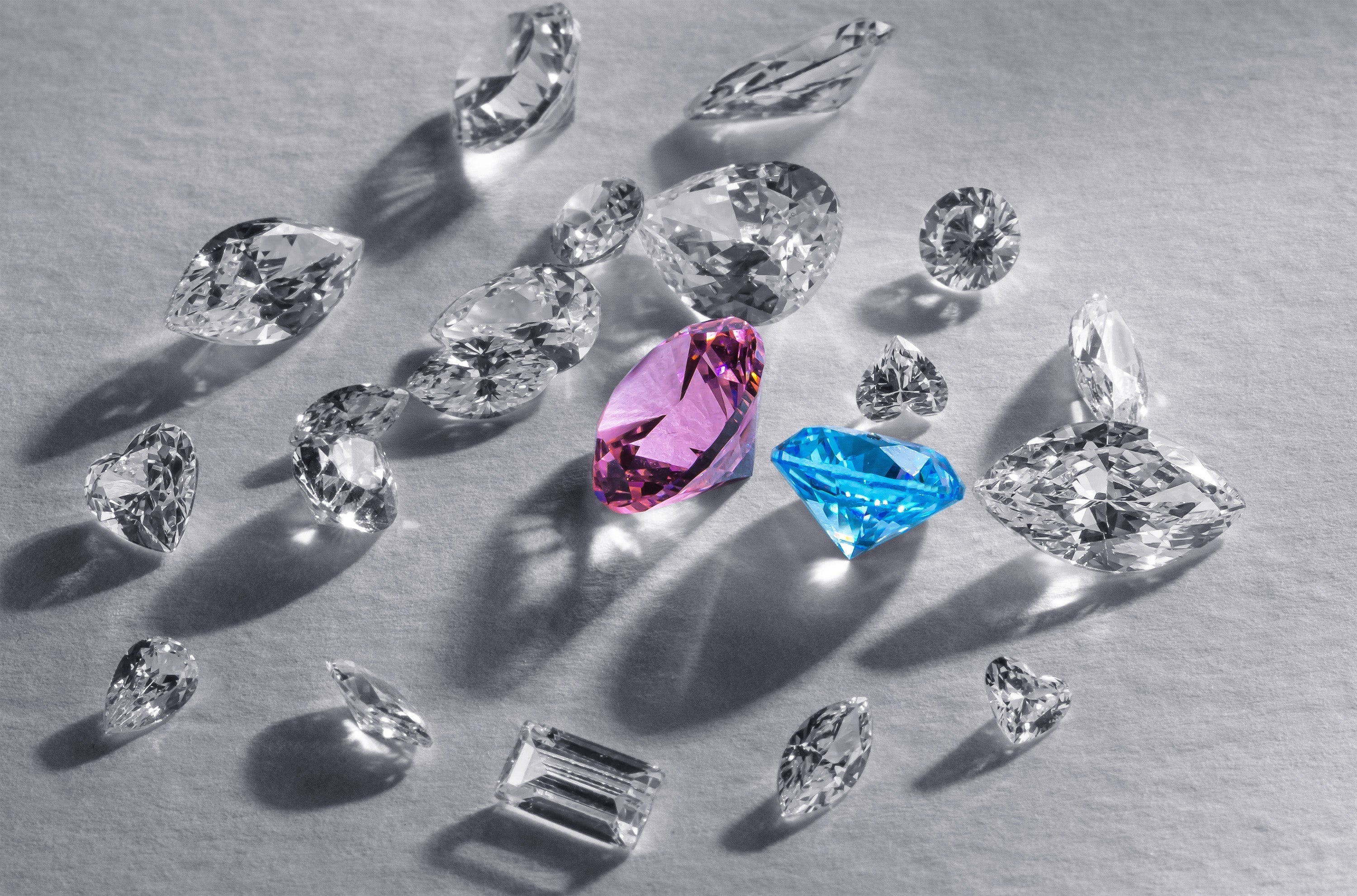 A Sparkling Rarity: The Allure of Fancy Colored Diamonds – Surround Art ...